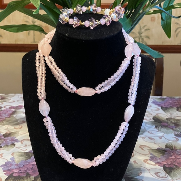 rose quartz stones | Jewelry | Rose Quartz Necklace And Matching ...